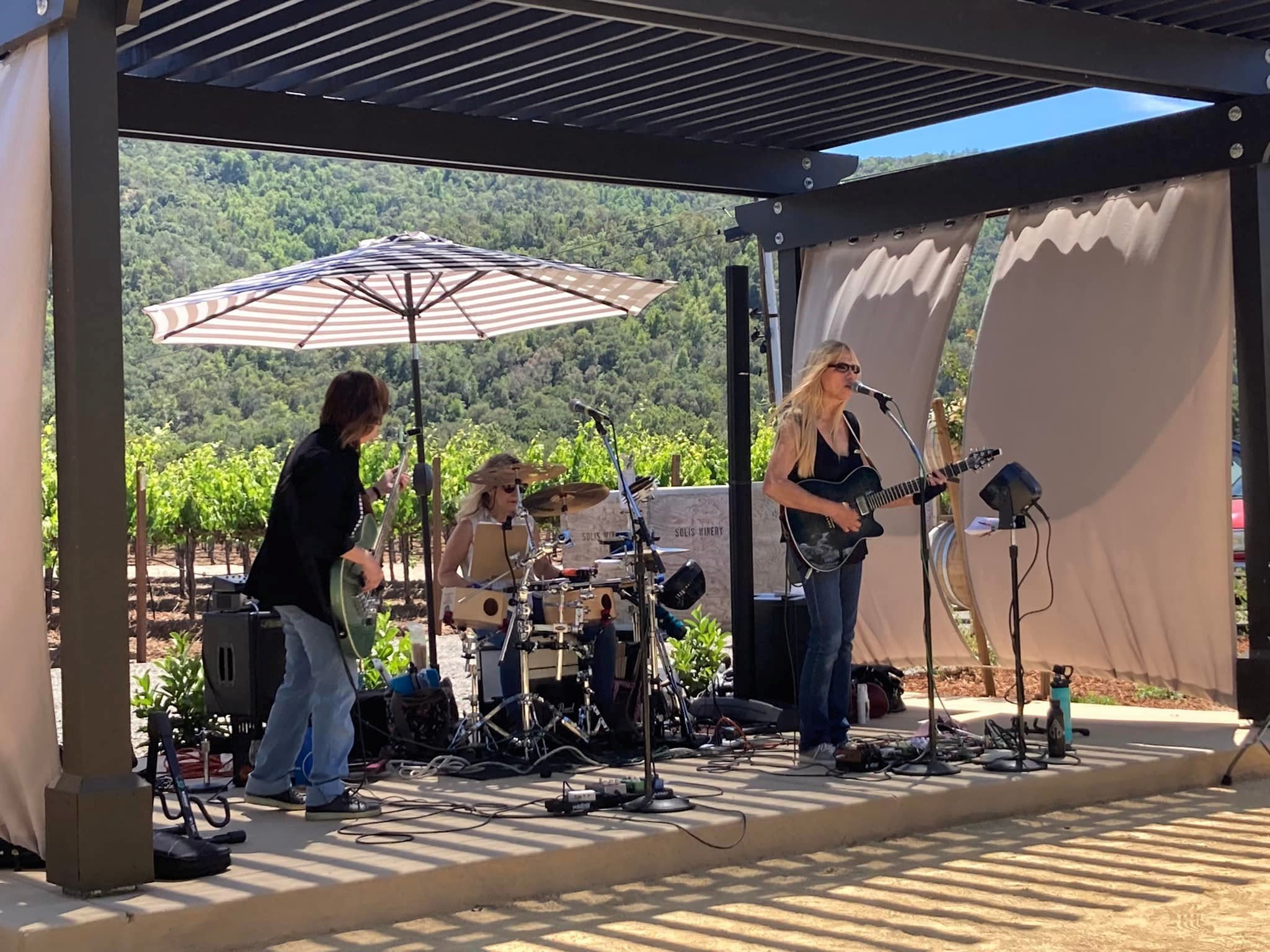 News & Events – Solis Winery